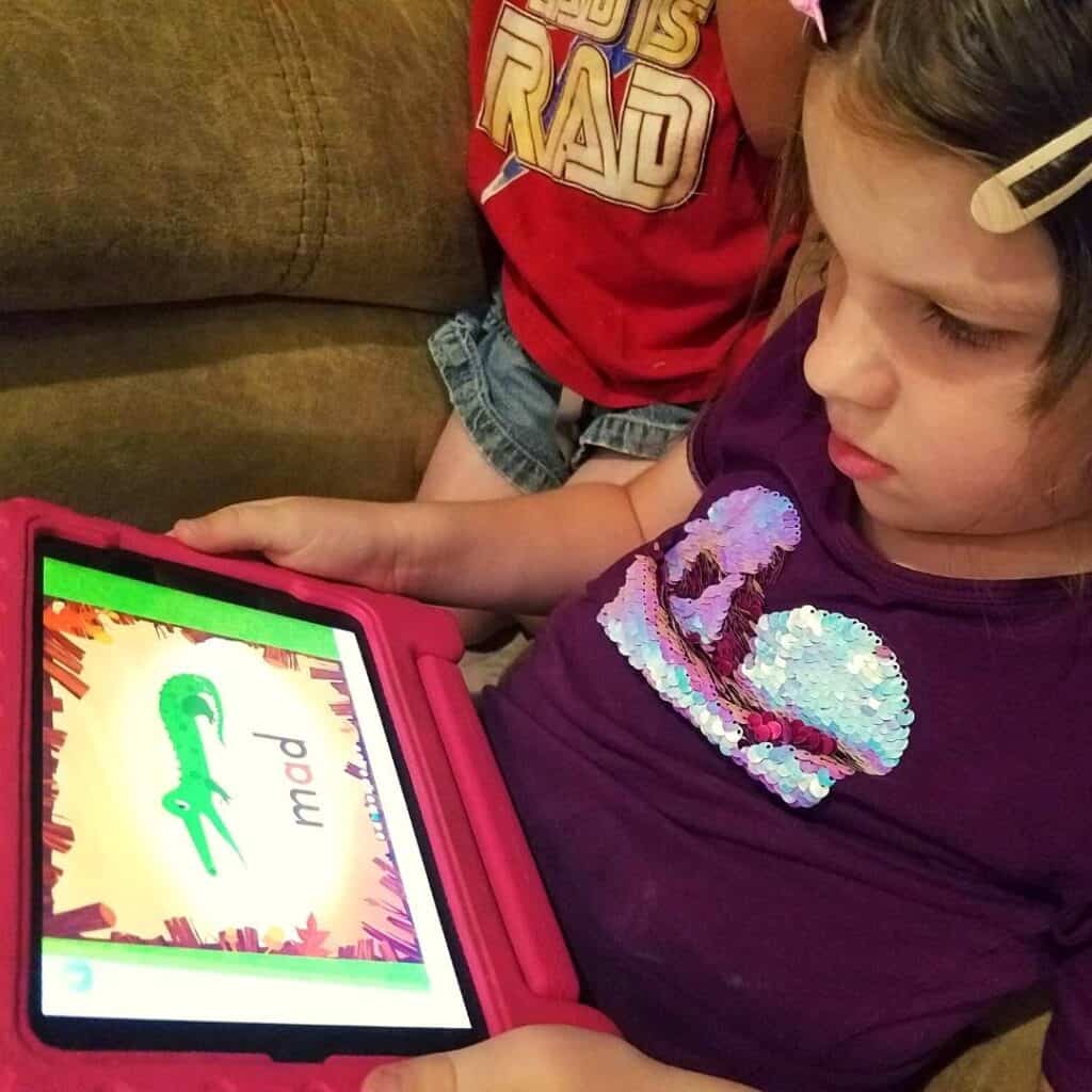 A Phonics App to Keep Little Ones Distracted by HOMER Reading