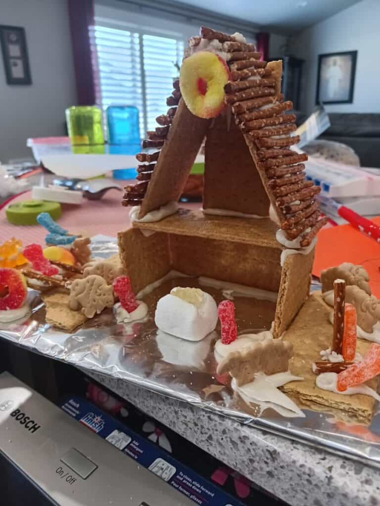 Gingerbread Nativity Instructions | STEM Activity