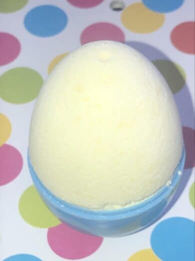 Fun DIY Bath Bomb Science Experiment - Hess UnAcademy